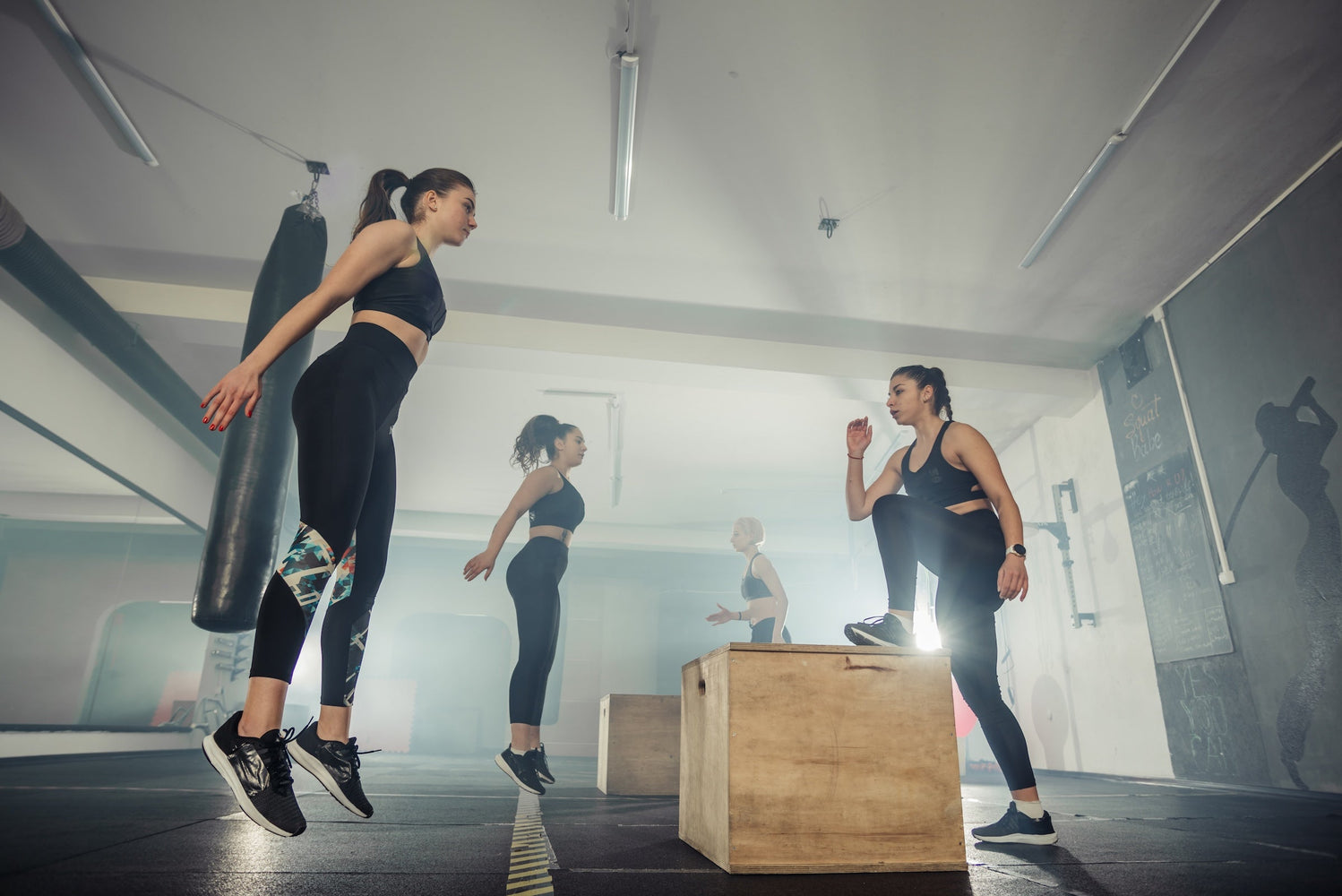 How to Do A Jump Squat – REP Fitness